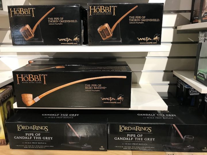 THE OFFICIAL HOBBITON GIFT SHOP - 10 BEST THINGS TO BUY!