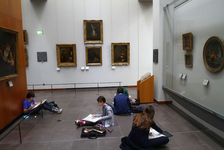 ULTIMATE GUIDE TO THE PARIS LOUVRE FOR KIDS & FAMILY