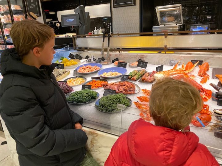 HARRODS FOOD HALL LONDON - INSIDER'S GUIDE