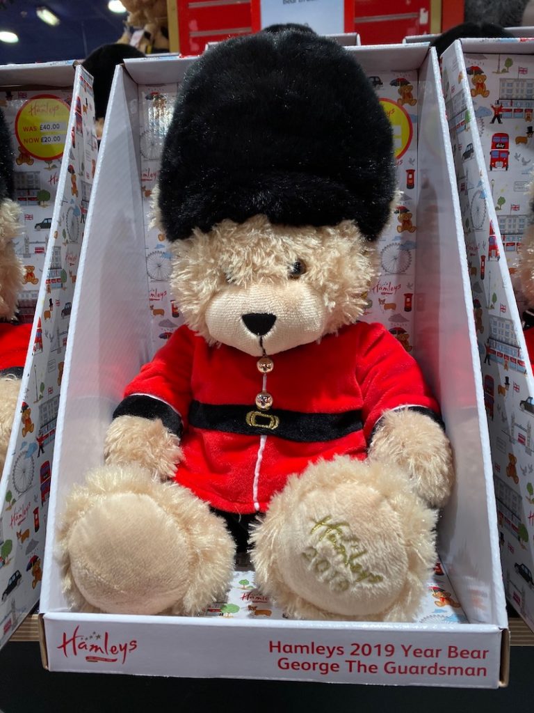 GUIDE TO HAMLEYS TOY SHOP LONDON - BEST TOY STORE