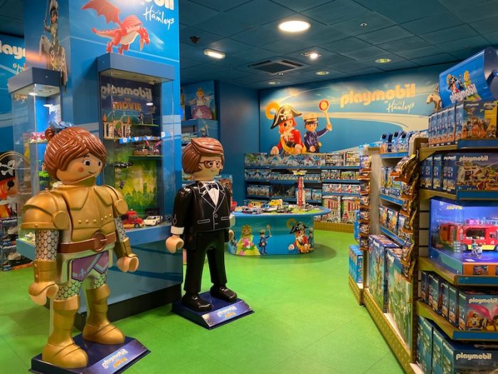 GUIDE TO HAMLEYS TOY SHOP LONDON - BEST TOY STORE