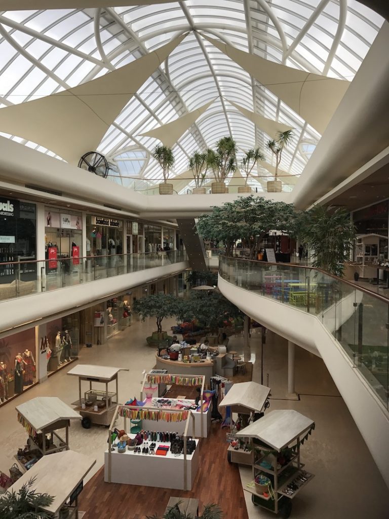 SHOPPING AT SEMINYAK VILLAGE MALL BALI - SNEAK PEEK