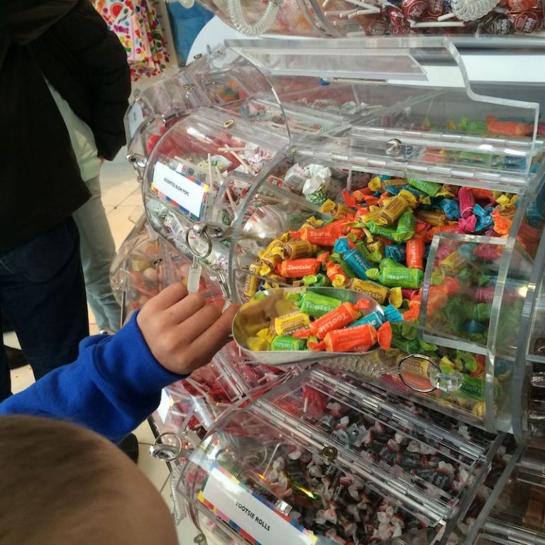 ULTIMATE GUIDE TO DYLAN'S CANDY STORE NEW YORK